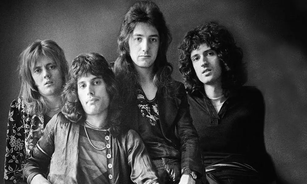 Queen sorprendió en Navidad con una canción inédita grabada en 1974 ...